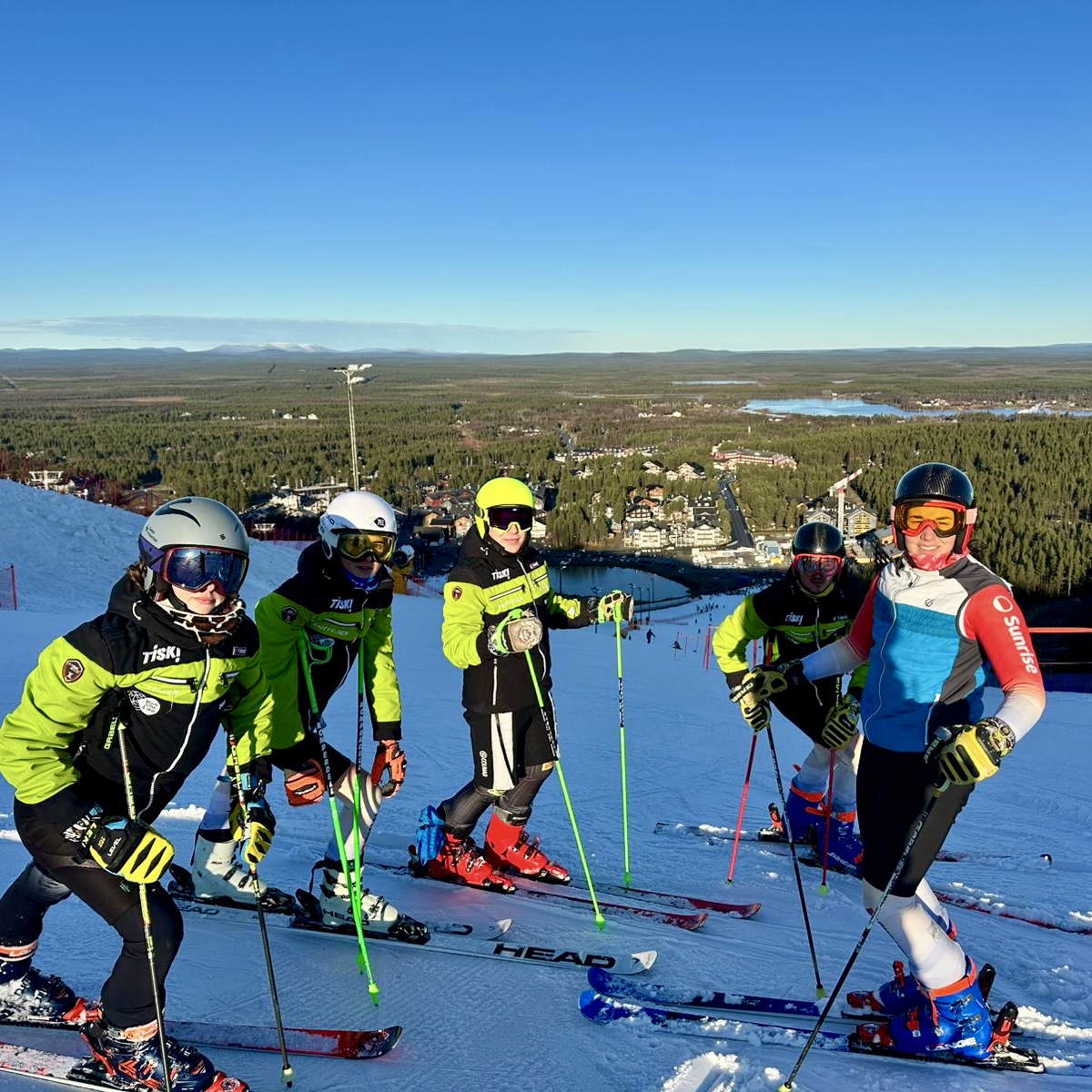I nostri atleti alpini U21 si sono allenati sulle nevi della Finlandia ...